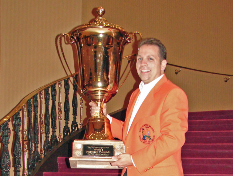 Ron Wallace - Guinness World Records for Giant Pumpkins - Dull Men's Club